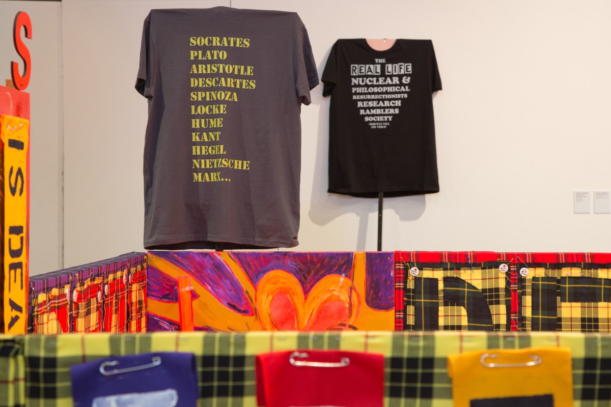 Exhibiting Artists: Ross Sinclair – Reading Landscape